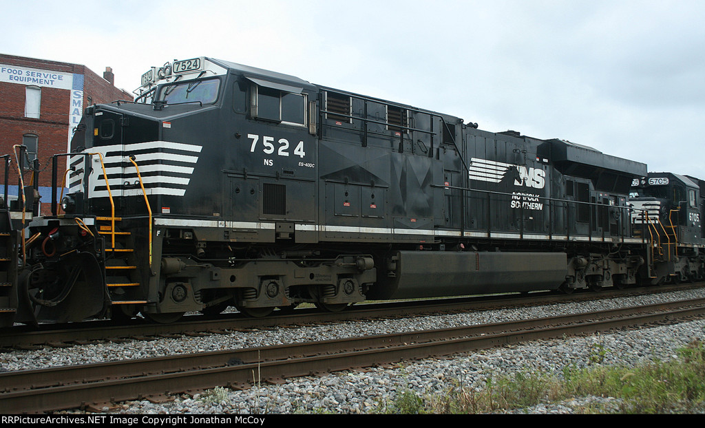 NS 7524